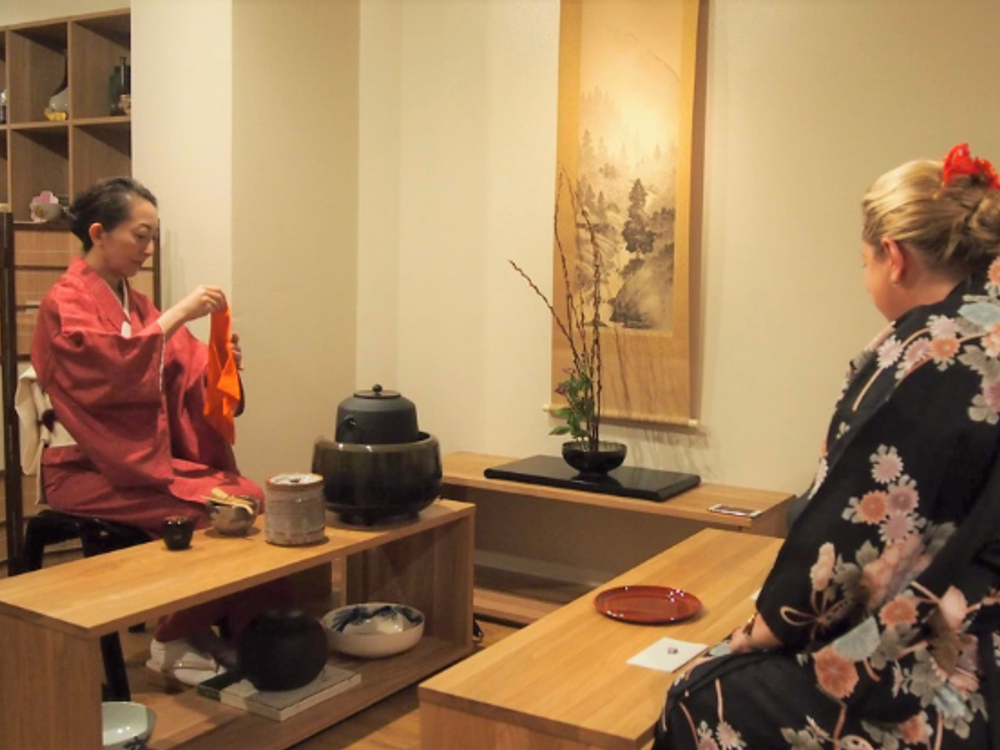 Ryurei-style Introductory Tea Ceremony in Kyoto - Kyoto - VELTRA