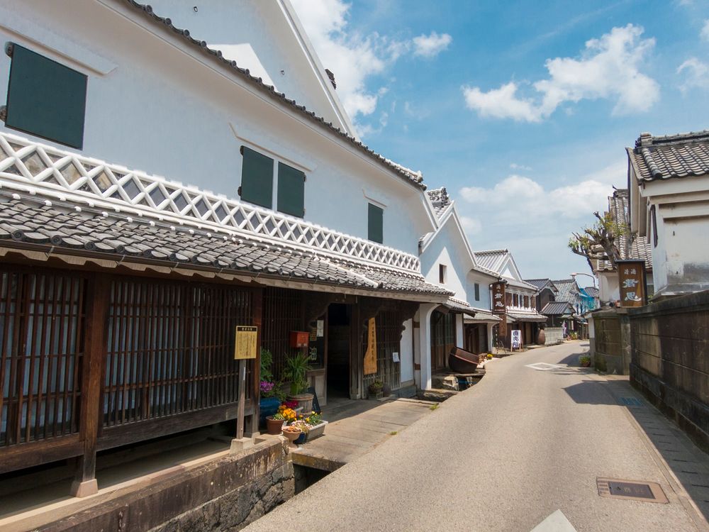 武雄市内発着貸切観光タクシー 祐徳稲荷神社＋肥前浜宿＋HAMA BAR お酒好きにおすすめ！アレンジOKな鹿島の地酒満喫ツアー＜4時間／最大9 ...