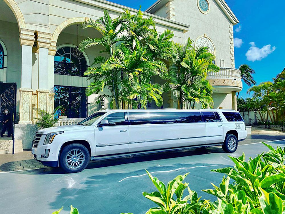 Private Honolulu Airport Luxury Limousine Transportation to Waikiki ...