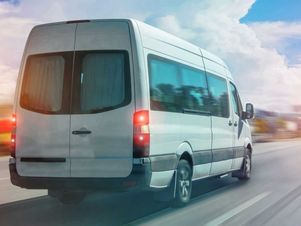 Private Van & Mini Bus Airport Car Service Transportation to Waikiki ...