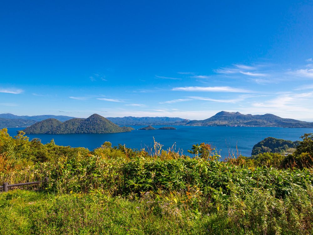 Lake Shikotsu & Lake Toya Tour from Sapporo with Mt. Usu Ropeway Ride ...