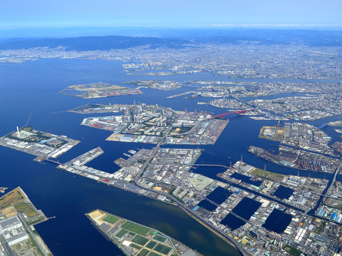 【貸切】大阪ヘリコプター遊覧 大阪周遊コース（30分）選べる開始時間＜JPD京都ヘリポート発＞ | 京都の観光&遊び・体験・レジャー専門予約サイト VELTRA(ベルトラ)