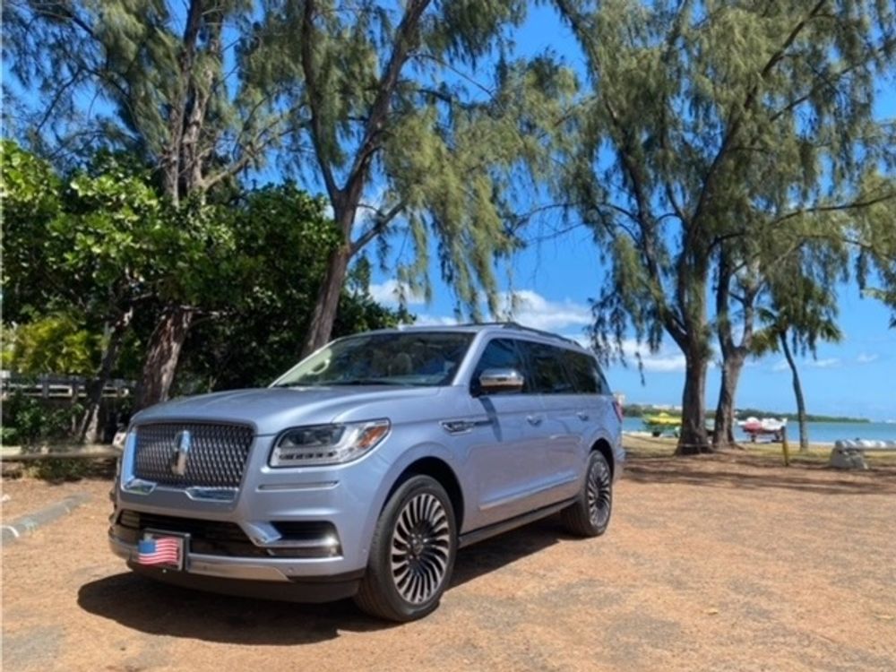 Oahu Custom Private Charter Sightseeing Tour with Hotel & Airport ...