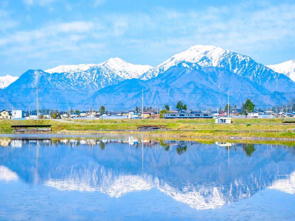 北アルプス国際芸術祭2024 作品鑑賞パスポート 大町市内で使えるパスポート特典も＜9月13日～11月4日／長野県大町市＞ | 長野の観光&遊び・体験・レジャー専門予約サイト VELTRA(ベルトラ)