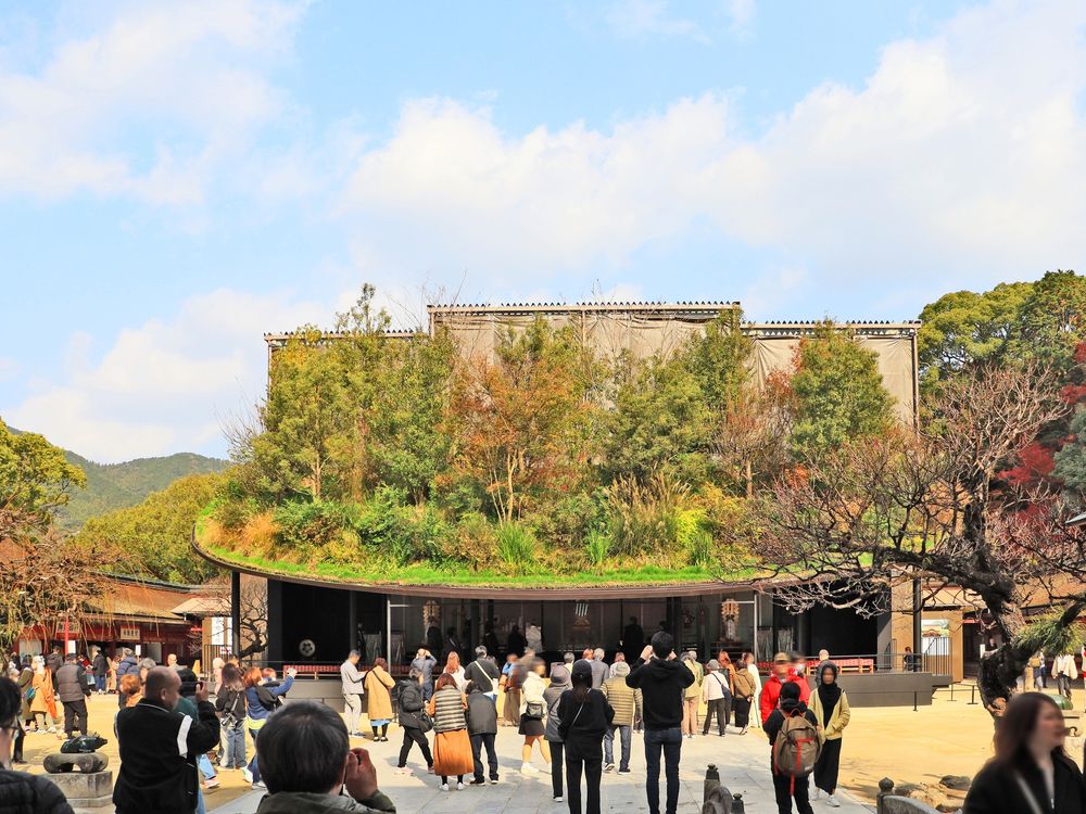 【25/1/4～1/13限定】熊本発着日帰りバスツアー 太宰府天満宮＆筥崎宮新春参拝 博多はねや総本家「味彩膳」の昼食付き by 九州産交ツーリズム | 熊本の観光&遊び・体験・レジャー専門 ...