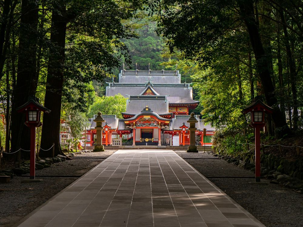 【25/1/1～1/12限定】熊本発着 霧島日帰りバスツアー 霧島神宮初詣＆高千穂牧場焼肉ランチ 新春限定の贅沢旅 by 九州産交ツーリズム | 熊本の観光&遊び・体験・レジャー専門予約サイト ...