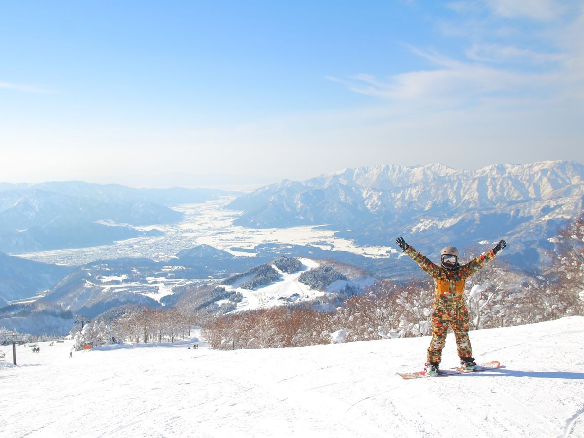 【朝発】スキー・スノボ日帰りツアー 「スキージャム勝山」往復送迎＋リフト1日券＜12月～3月／JR新大阪駅発着＞ | 大阪の観光&遊び・体験・レジャー専門予約サイト VELTRA(ベルトラ)