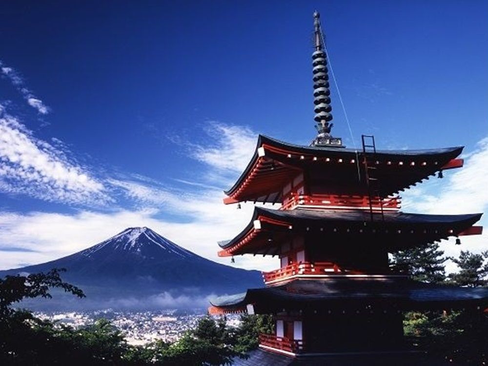 Mt. Fuji Day Tour from Shinjuku w/ 5th Station, Chureito Pagoda & Oshino Hakkai - Tokyo - VELTRA